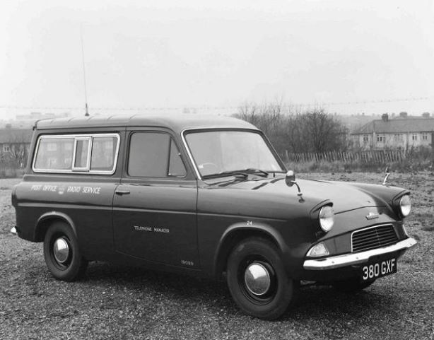 Ford Anglia 307E Van Photo's - GPO - Album No 3